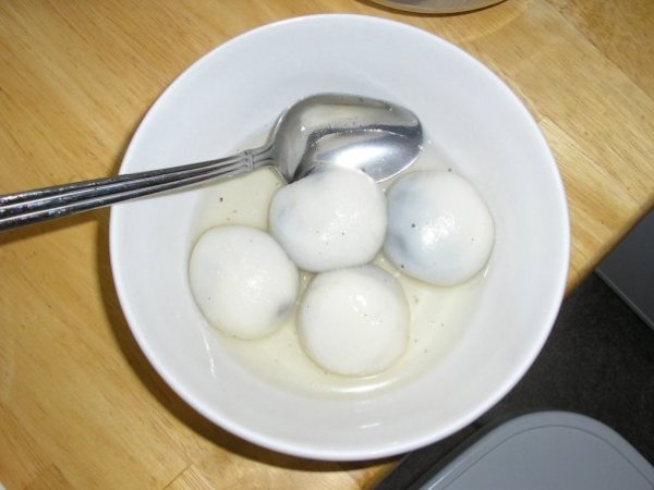Black Sesame Dumplings (tong yuen / tang yuan) | Cooking with Alison